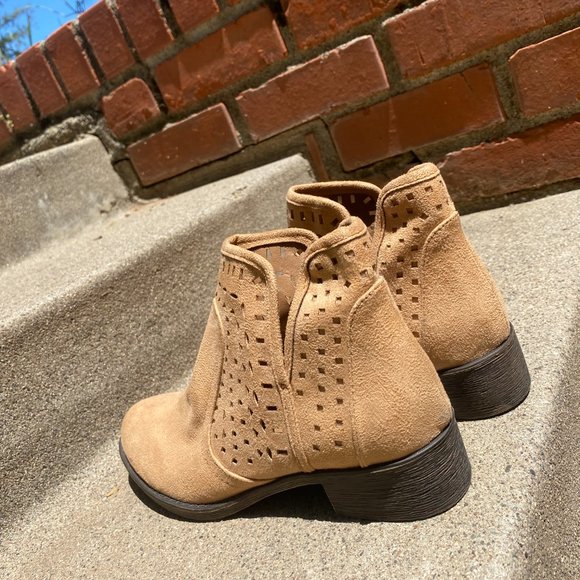 Charming Charlie | Shoes | Charming Charlie Tan Booties New With Tags ...
